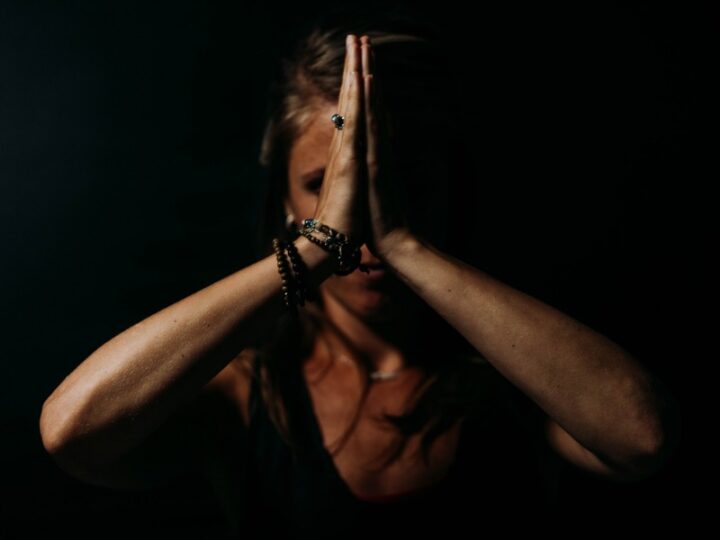 Compassie - 8 tips voor zelfcompassie in balans - Happy with Yoga